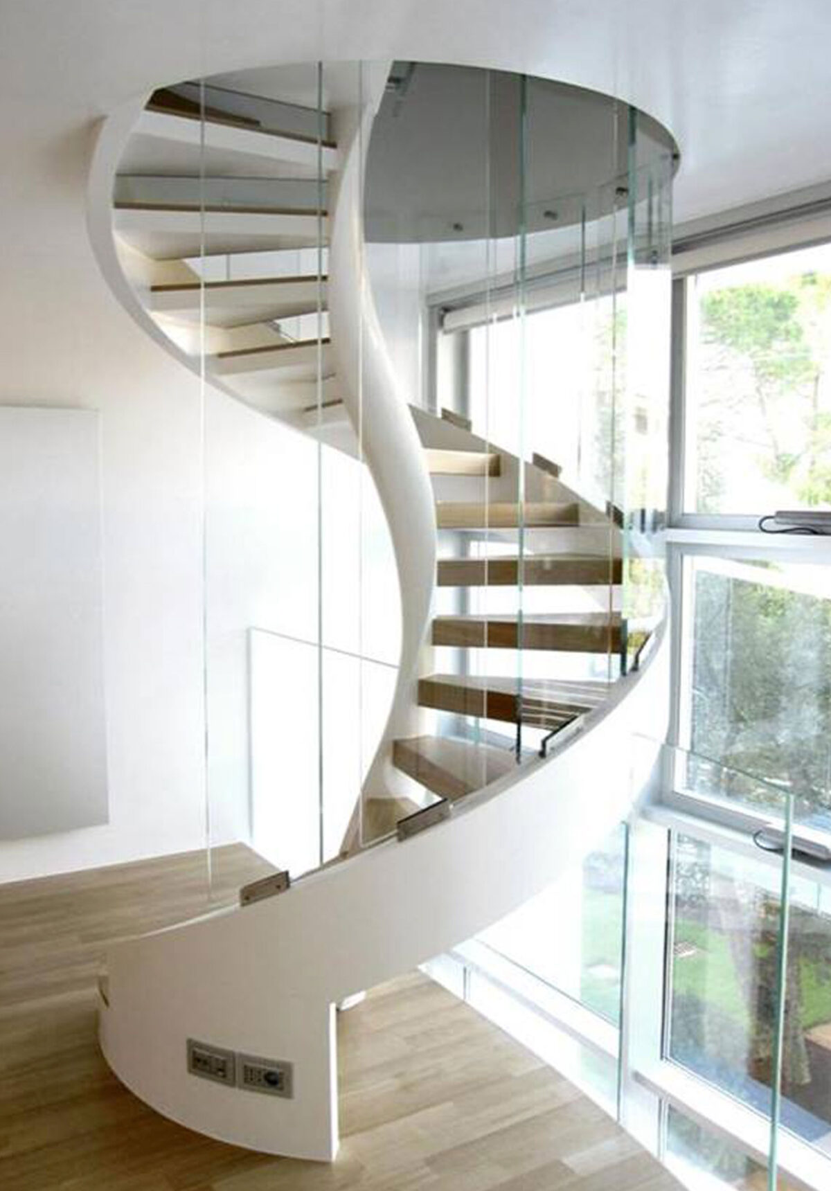 Elika helical staircase | The perfect combination ofelegance and solidity